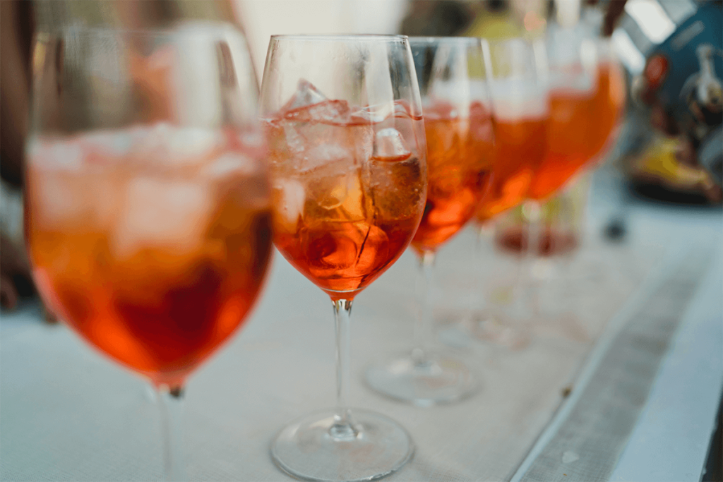 Spritz, ricetta e origini del cocktail per antonomasia - Alimentipedia