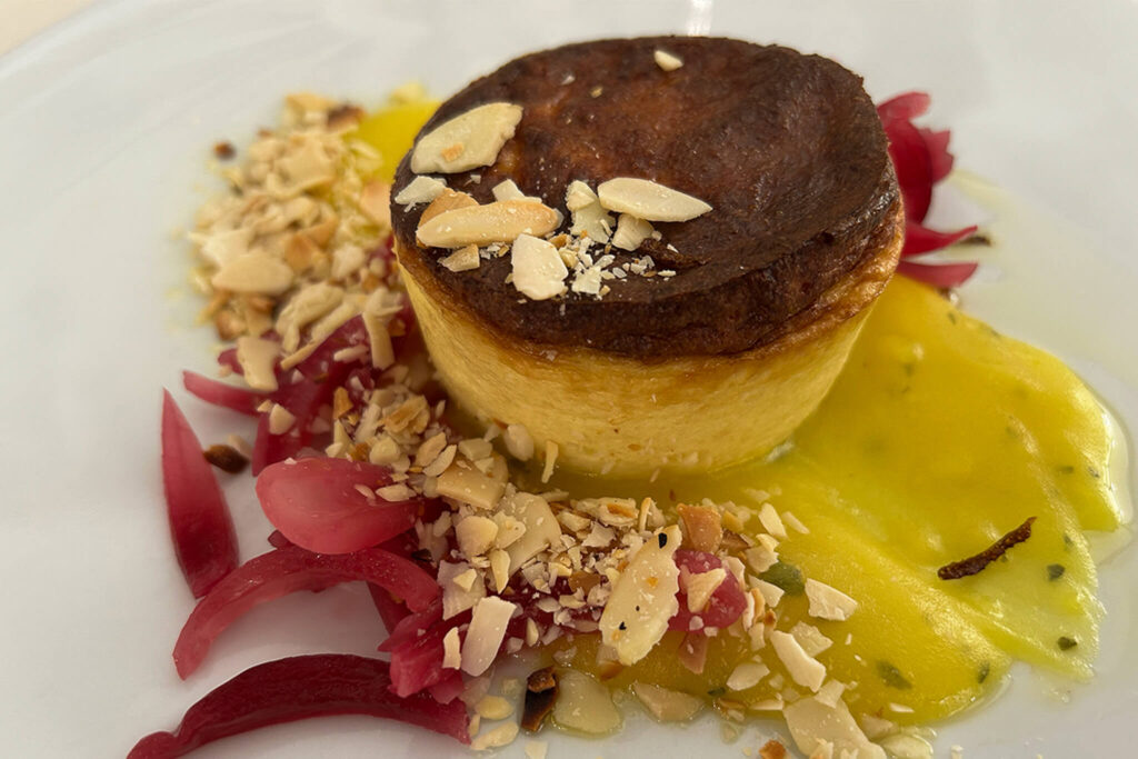 Flan al parmigiano con coulis allo zafferano e cipolle caramellate ...